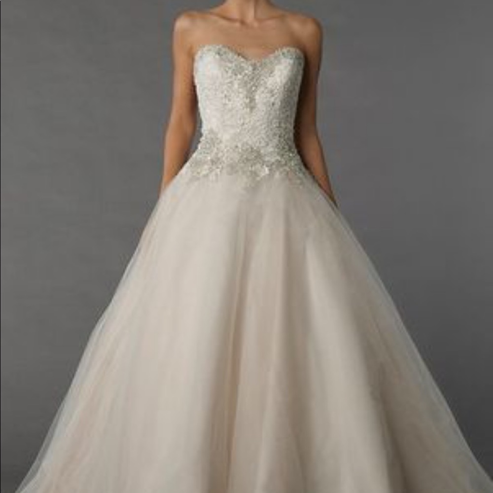 Danielle Caprese Wedding Gown Seen On “Syttd” - Gem